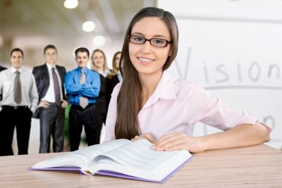 「look」と「seem」の違い！「〇〇のようだ」を表す英語の使い分け！ | 英トピ